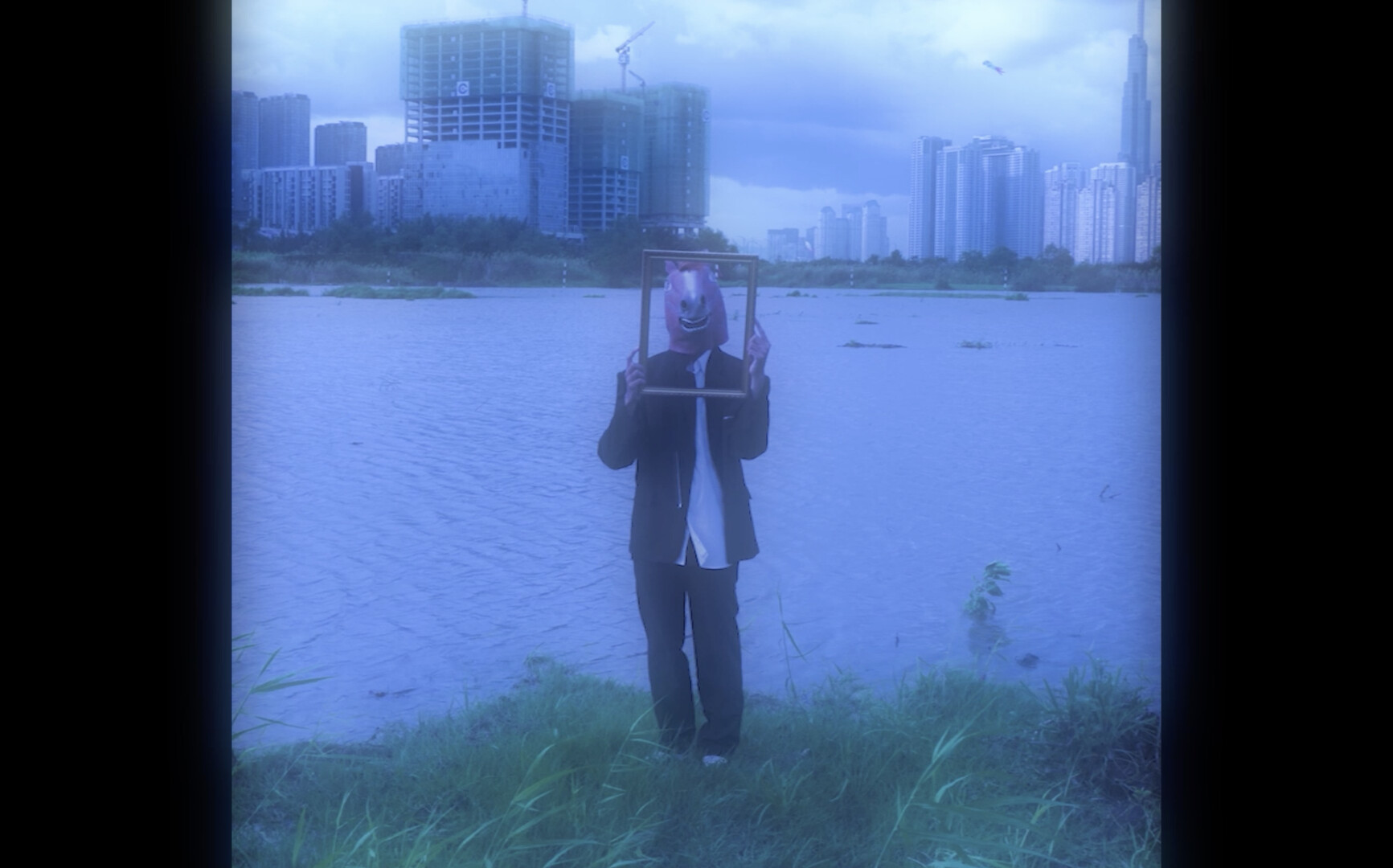 through-the-frame - FilmFreeway