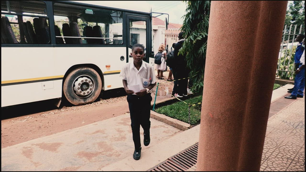 Voldy e Eliane. Il vestito più bello - FilmFreeway