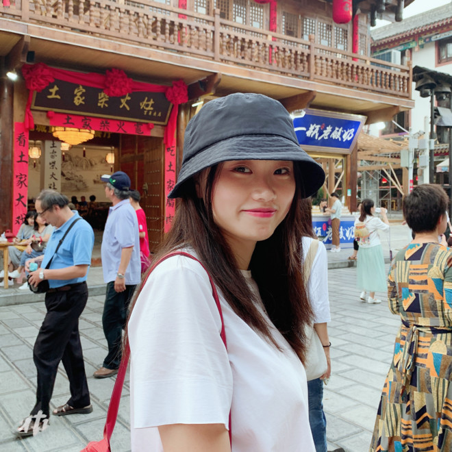 Lingyan Huang - FilmFreeway